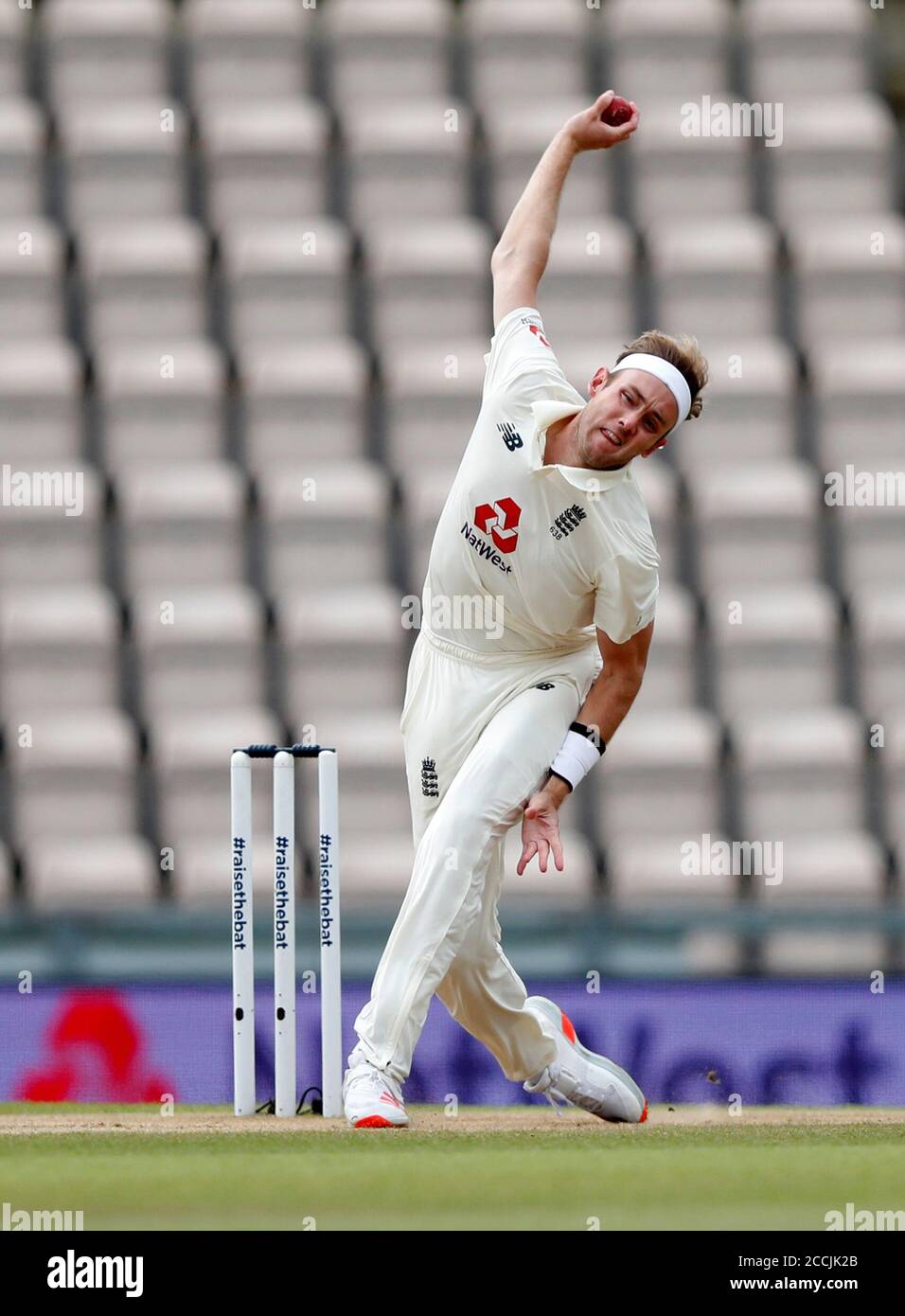 Stuart Broad Bowling Action