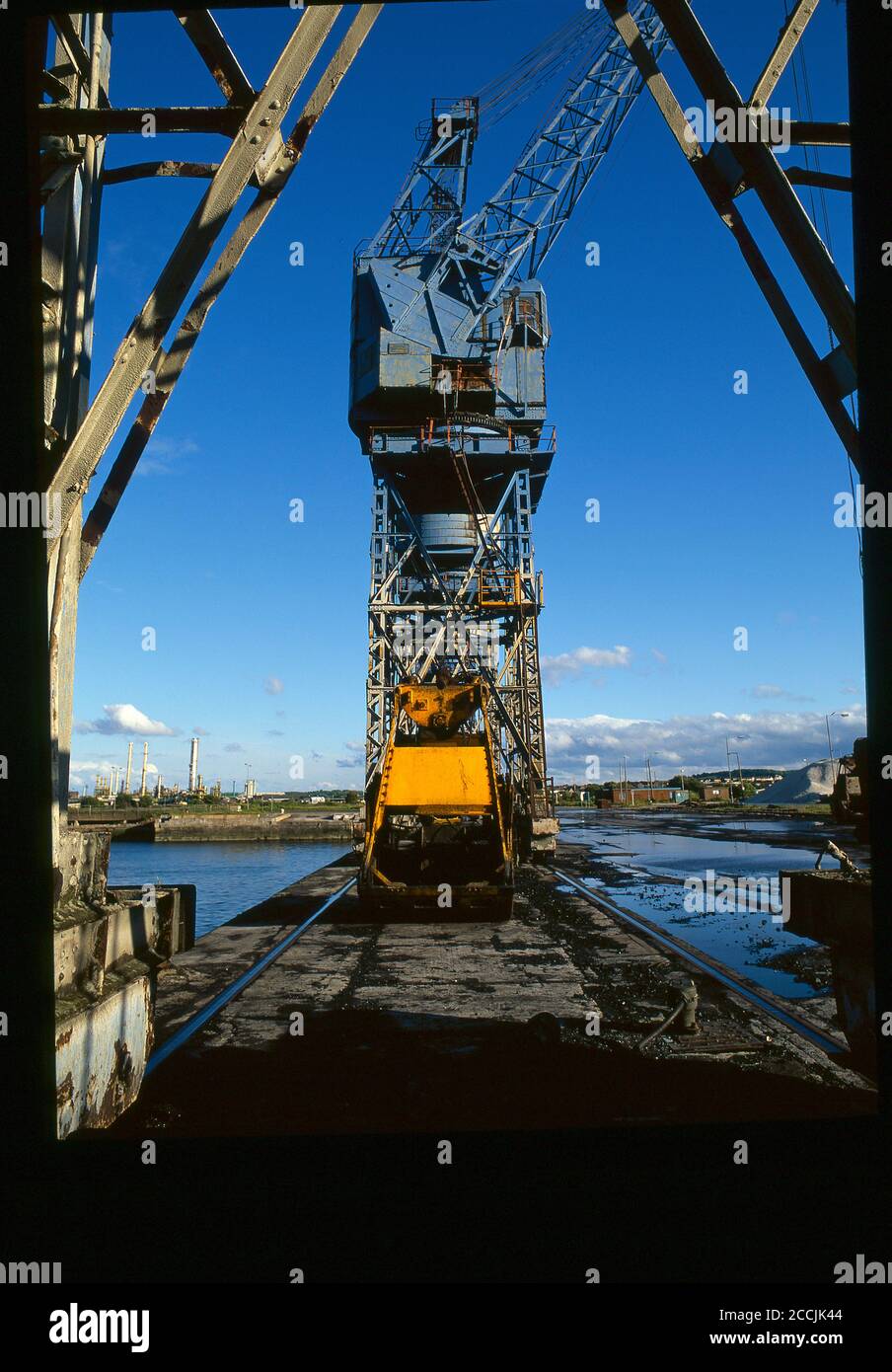 Barry Docks. Dockyard crane. Archive. Coal dock. 1980s Stock Photo - Alamy