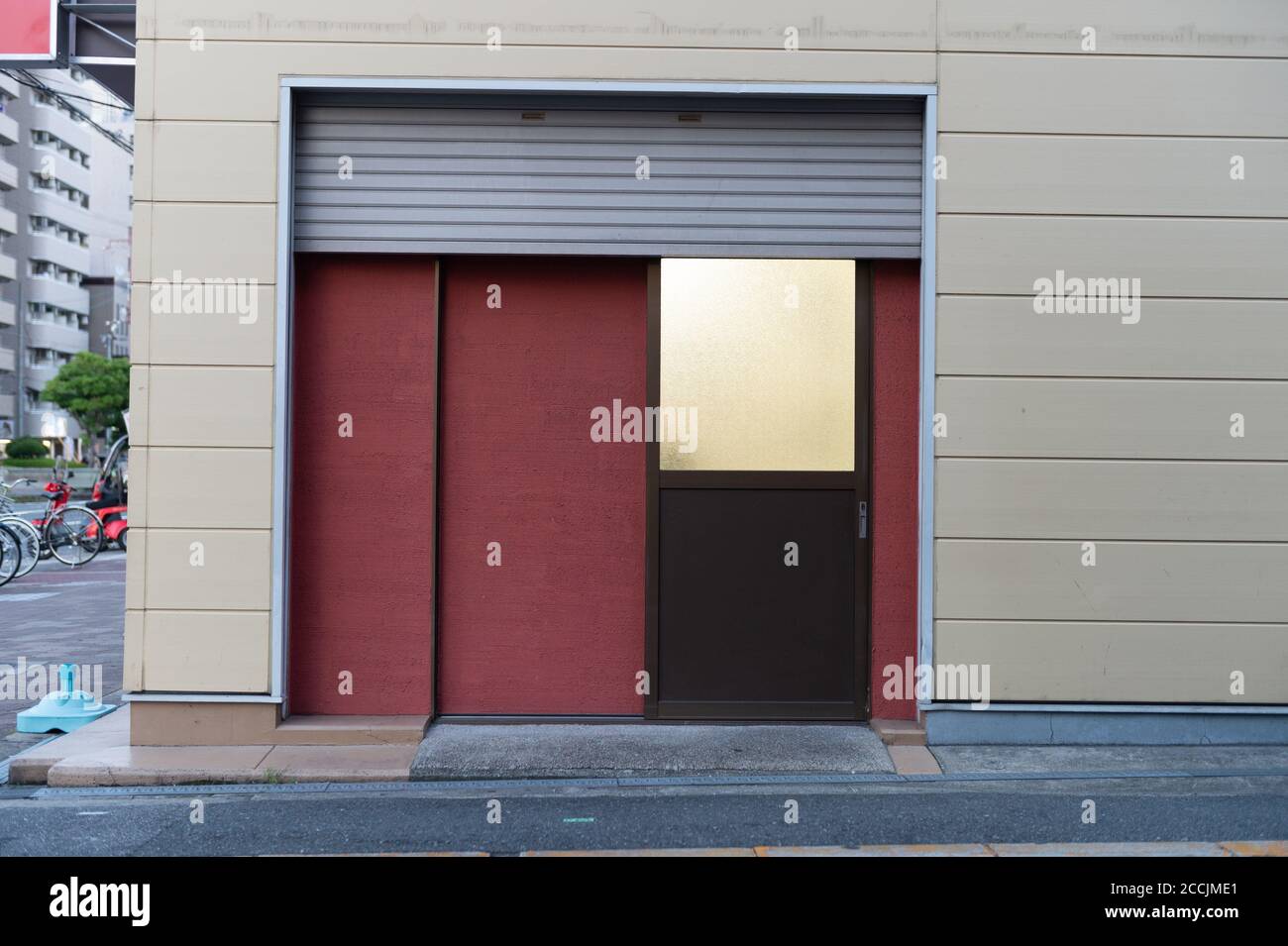 sidewalk by street wall & door Stock Photo - Alamy