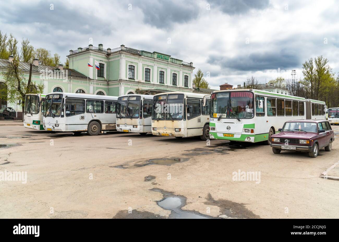 Russian buses hi-res stock photography and images - Alamy