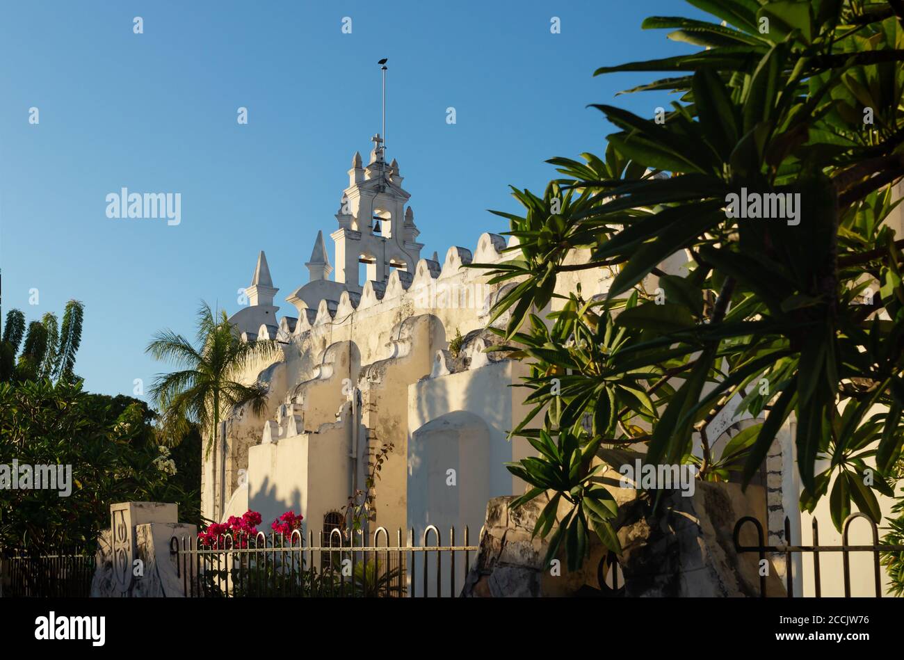 Apostle Church 'Parroquia de Santiago Apostol' with tropical plants ...