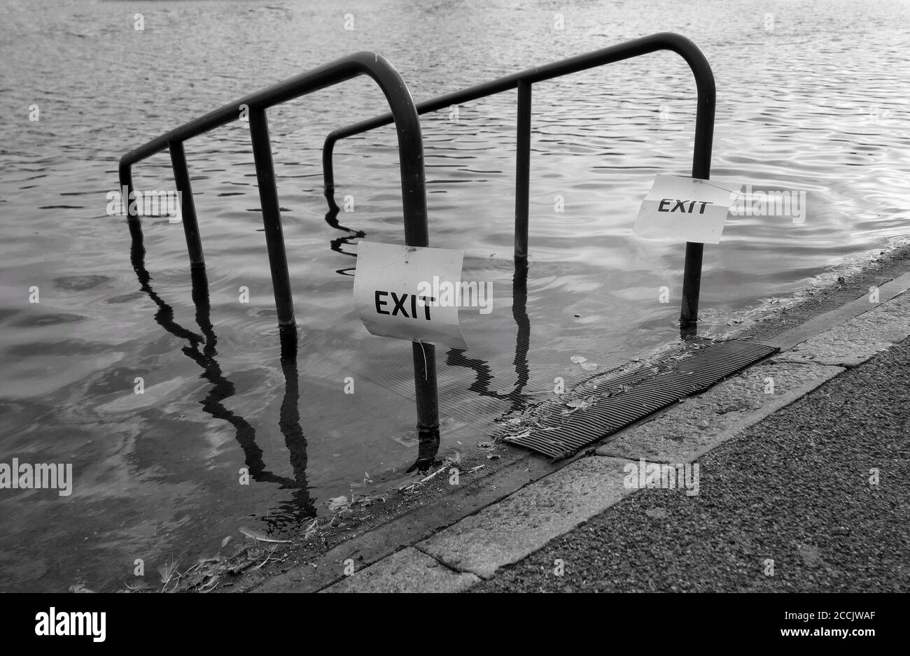 Use handrail sign hi-res stock photography and images - Alamy