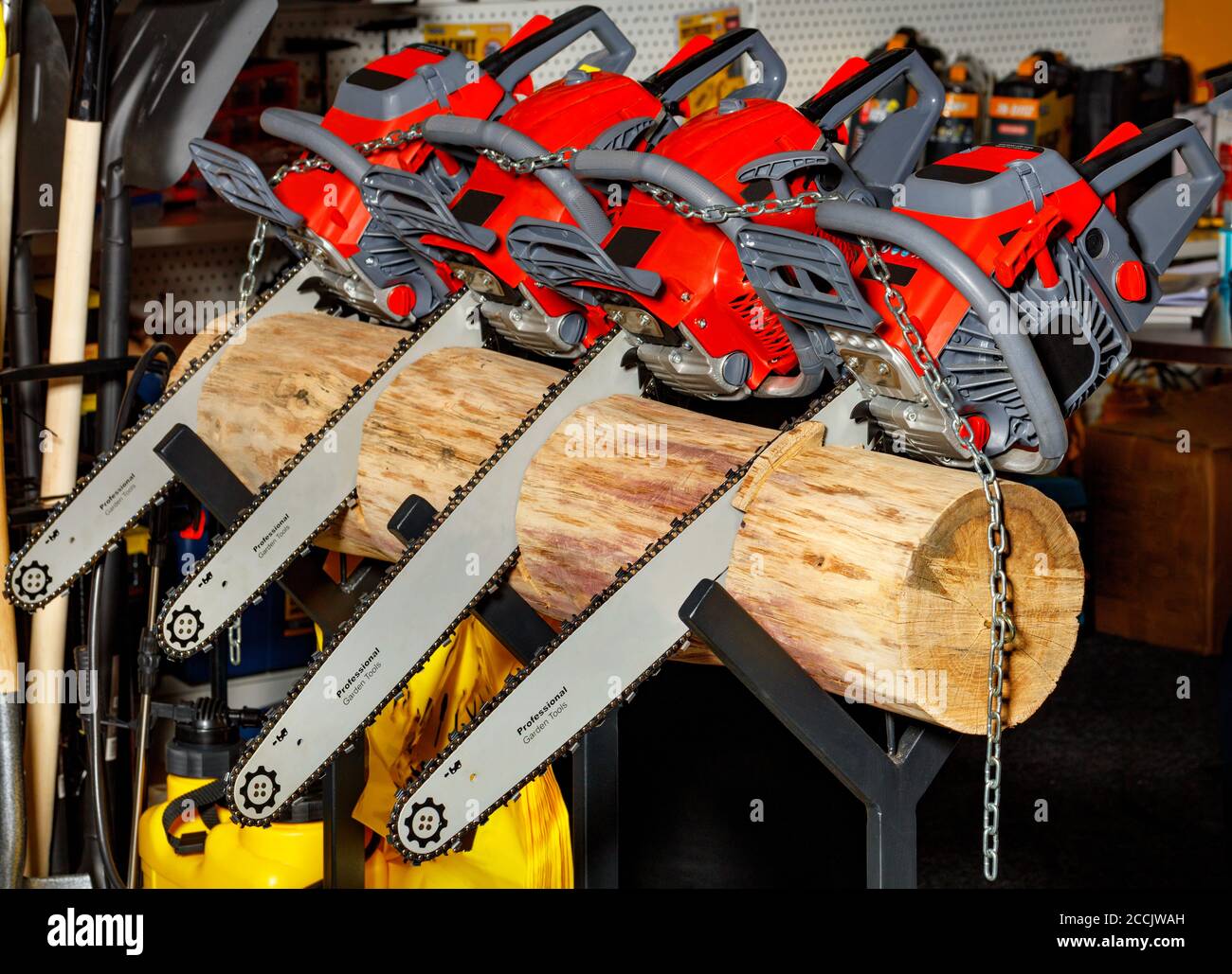 Safety and chainsaws hi-res stock photography and images - Alamy
