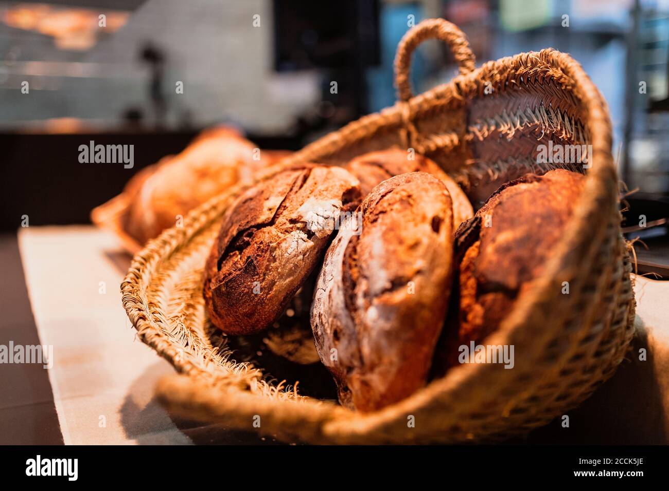 Baked loaf bread in bakery hi-res stock photography and images - Alamy