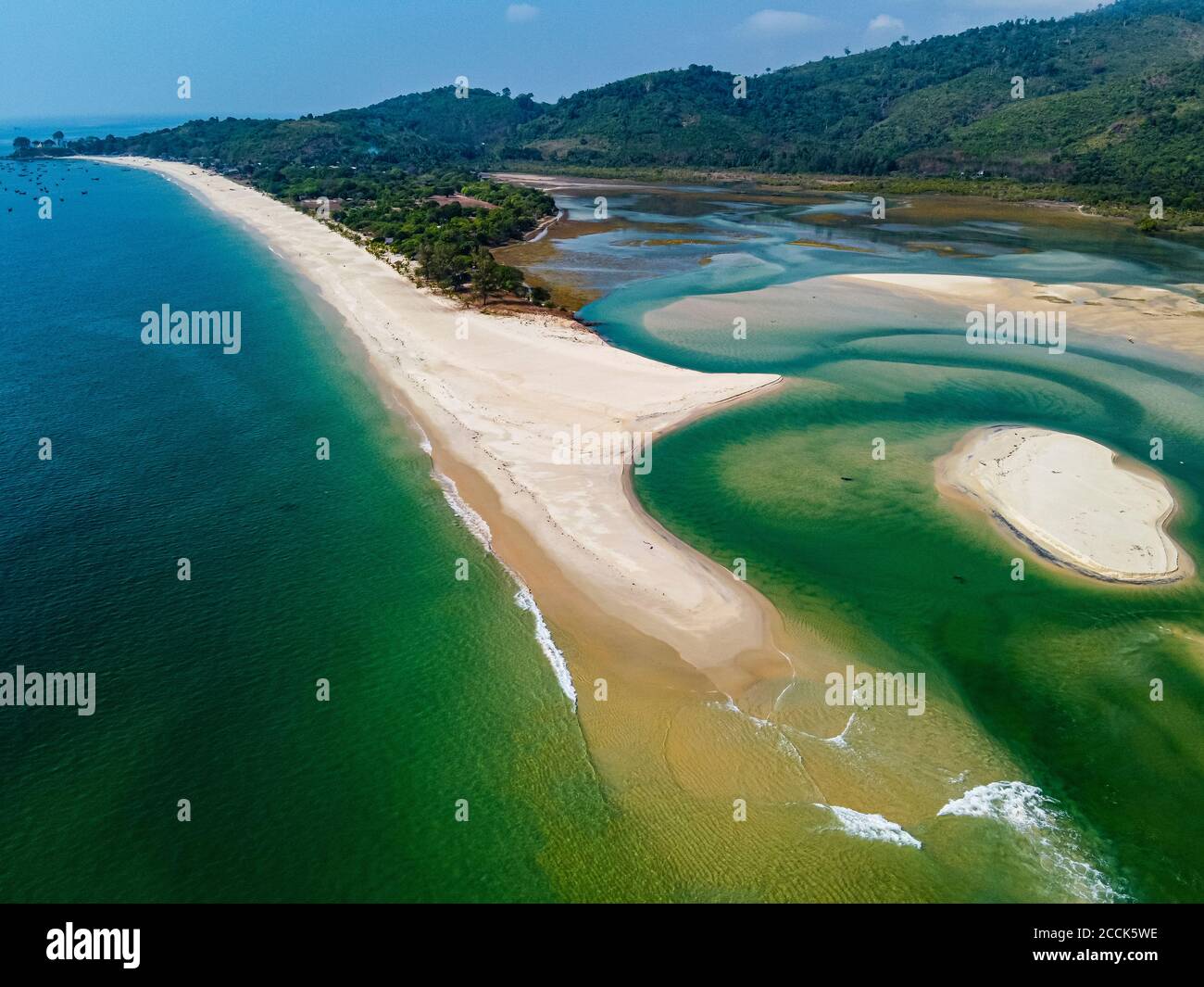 Andaman sea myanmar hi-res stock photography and images - Alamy