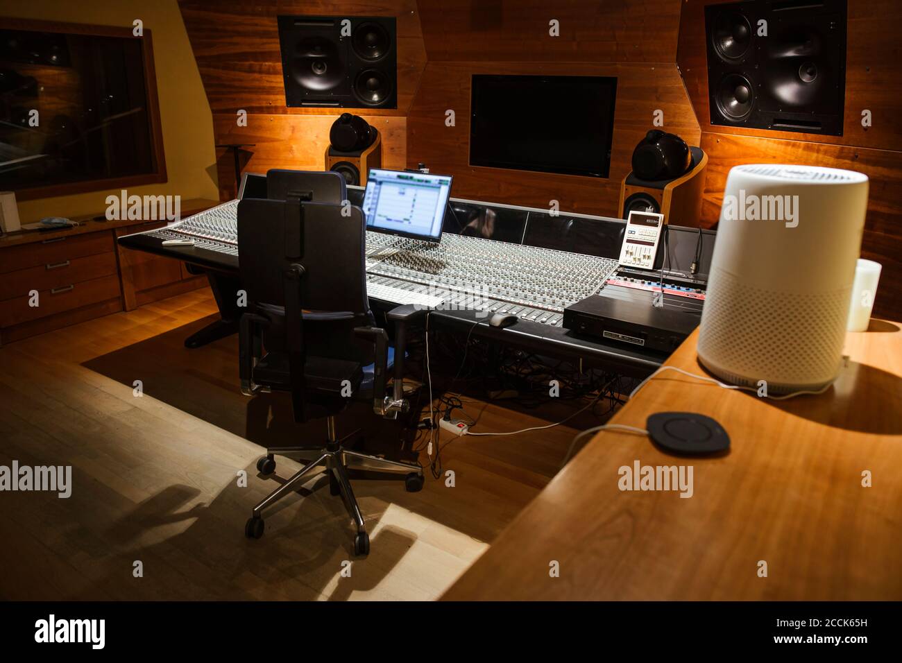 Independence recording hi-res stock photography and images - Alamy
