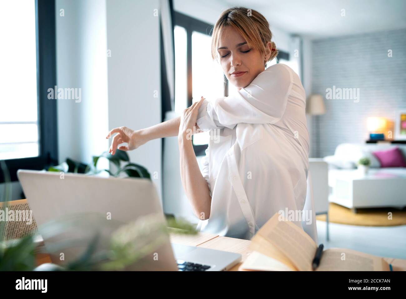 Very tired woman hi-res stock photography and images - Alamy