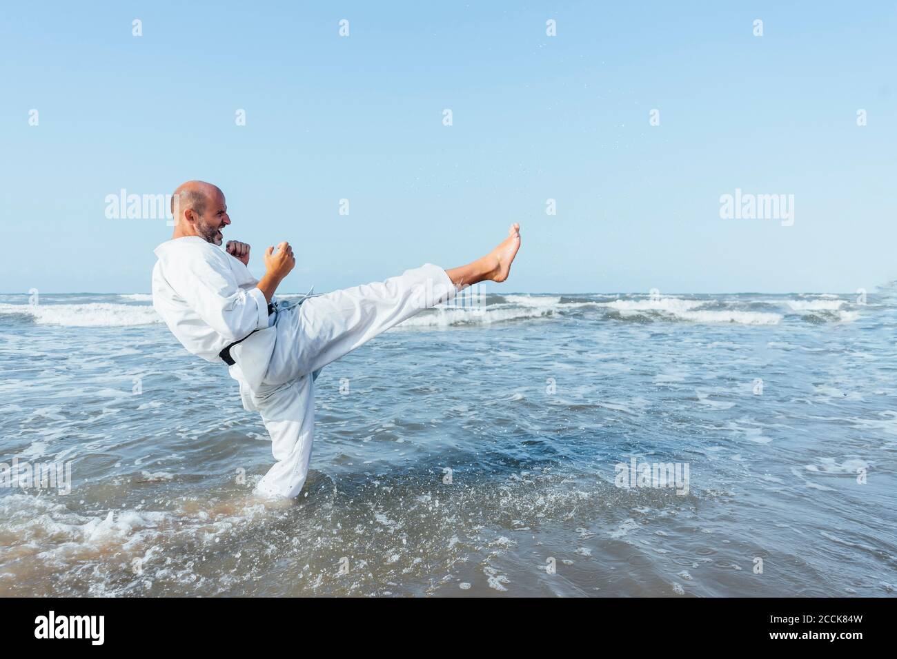 Karate activity hi-res stock photography and images - Alamy