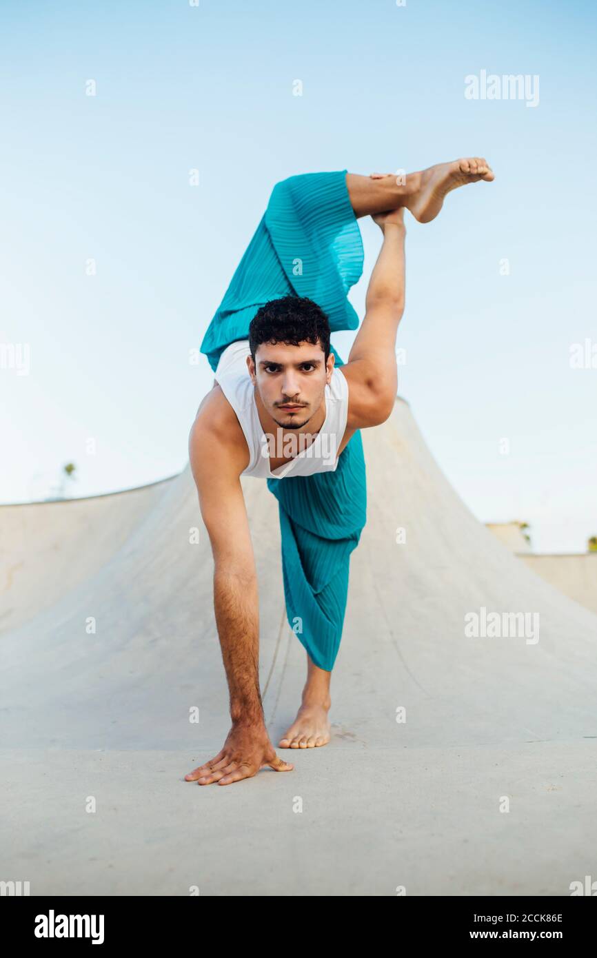 Young people practicing sports hi-res stock photography and images - Alamy