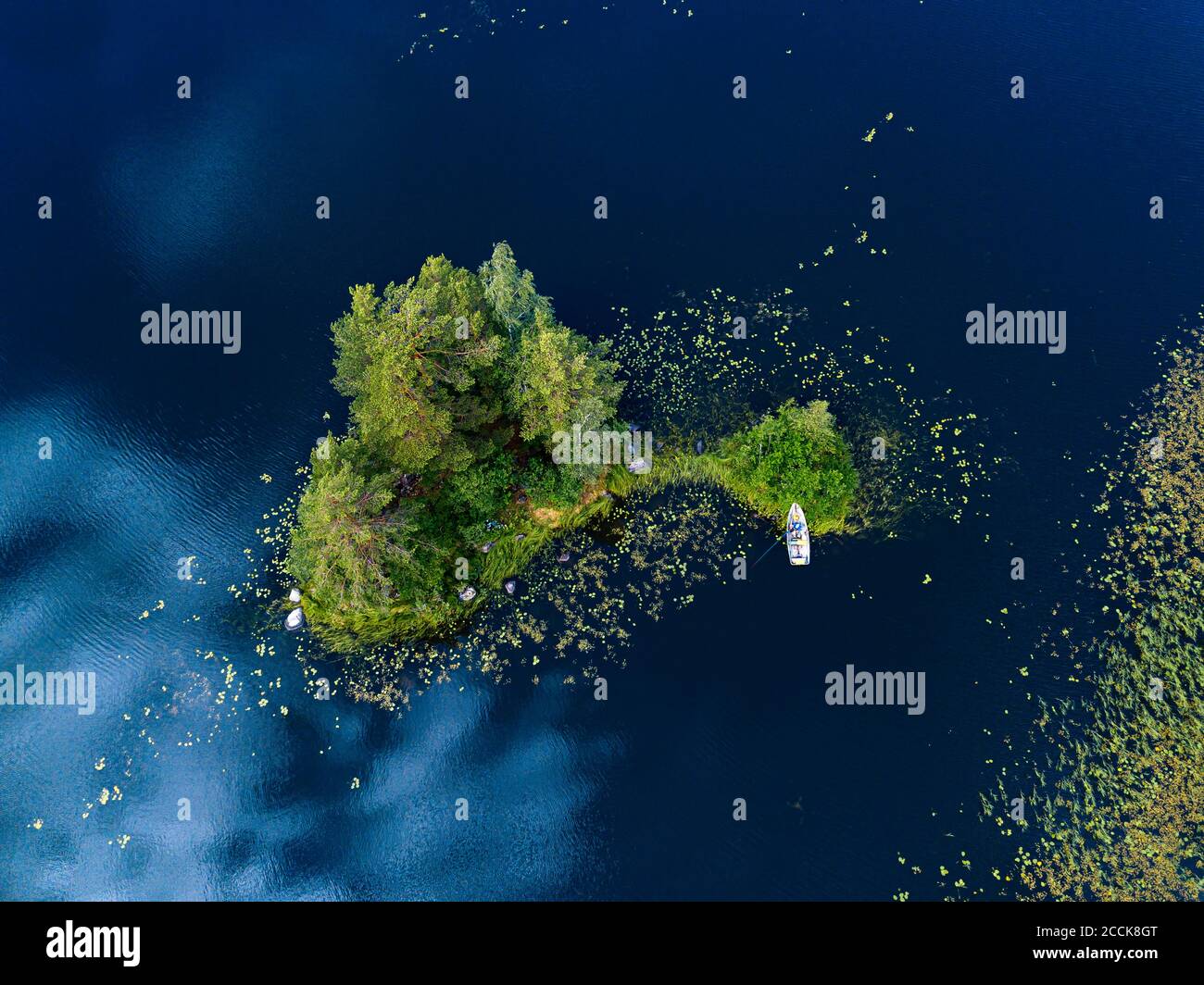 Islet shore hi-res stock photography and images - Alamy
