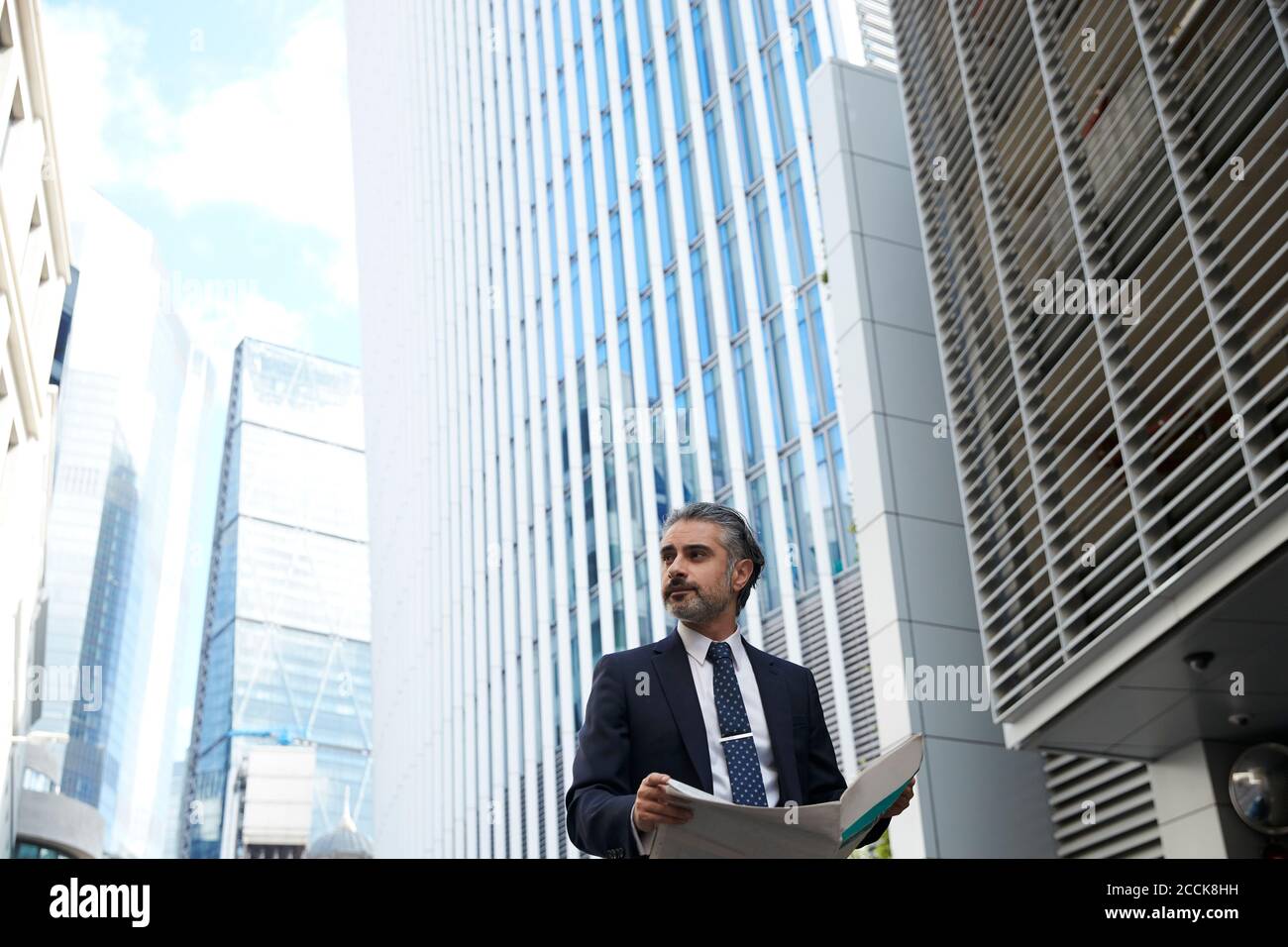 Newspaper office building hi-res stock photography and images - Alamy