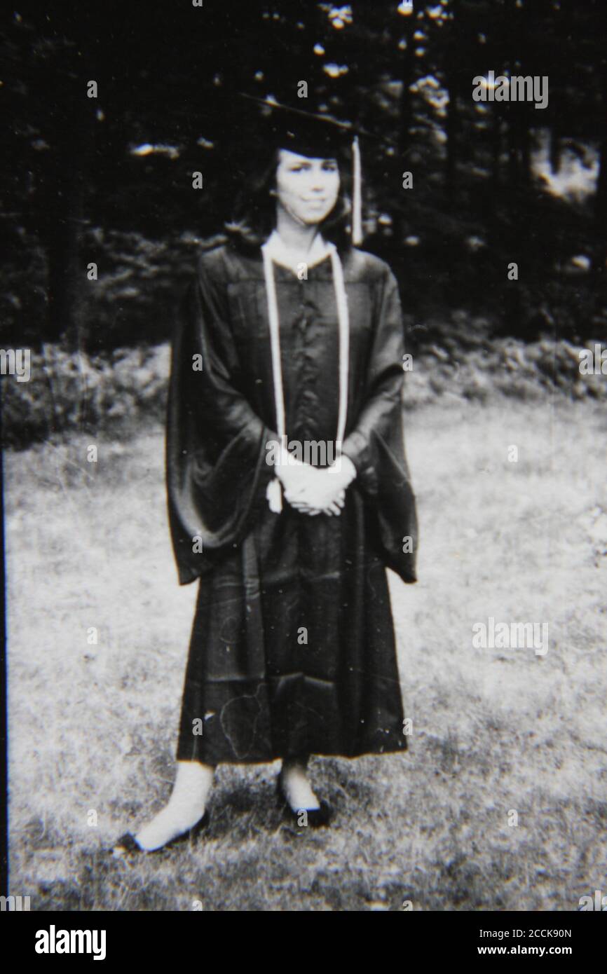 Graduation photo 1970s hi-res stock photography and images - Alamy