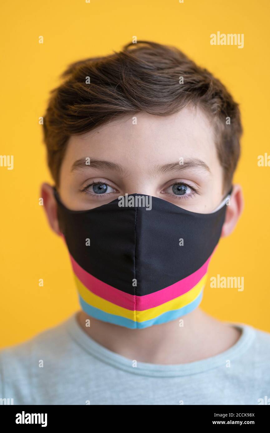 Headshot head shot portrait mask hi-res stock photography and images ...