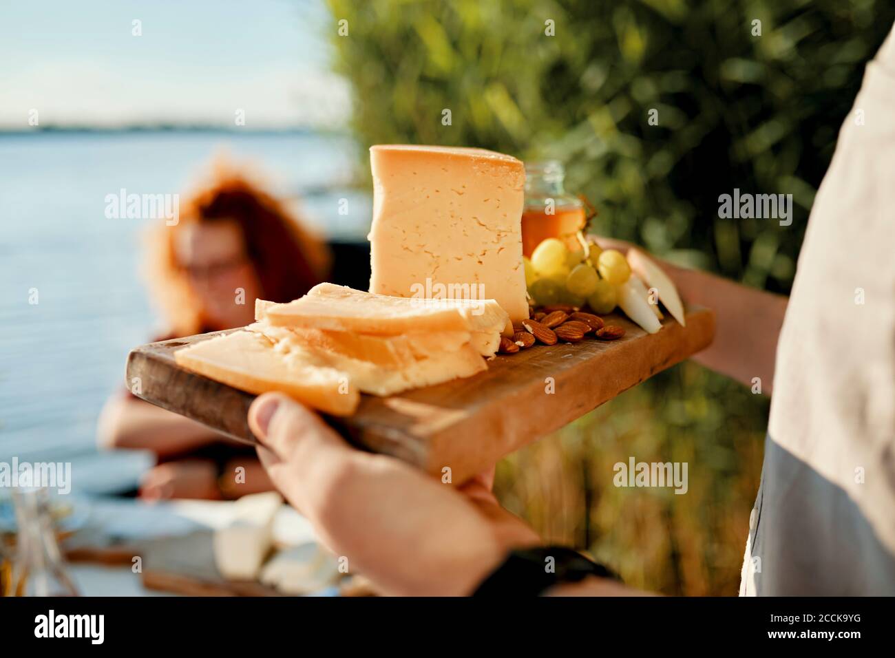 Men carrying cheese hi-res stock photography and images - Alamy