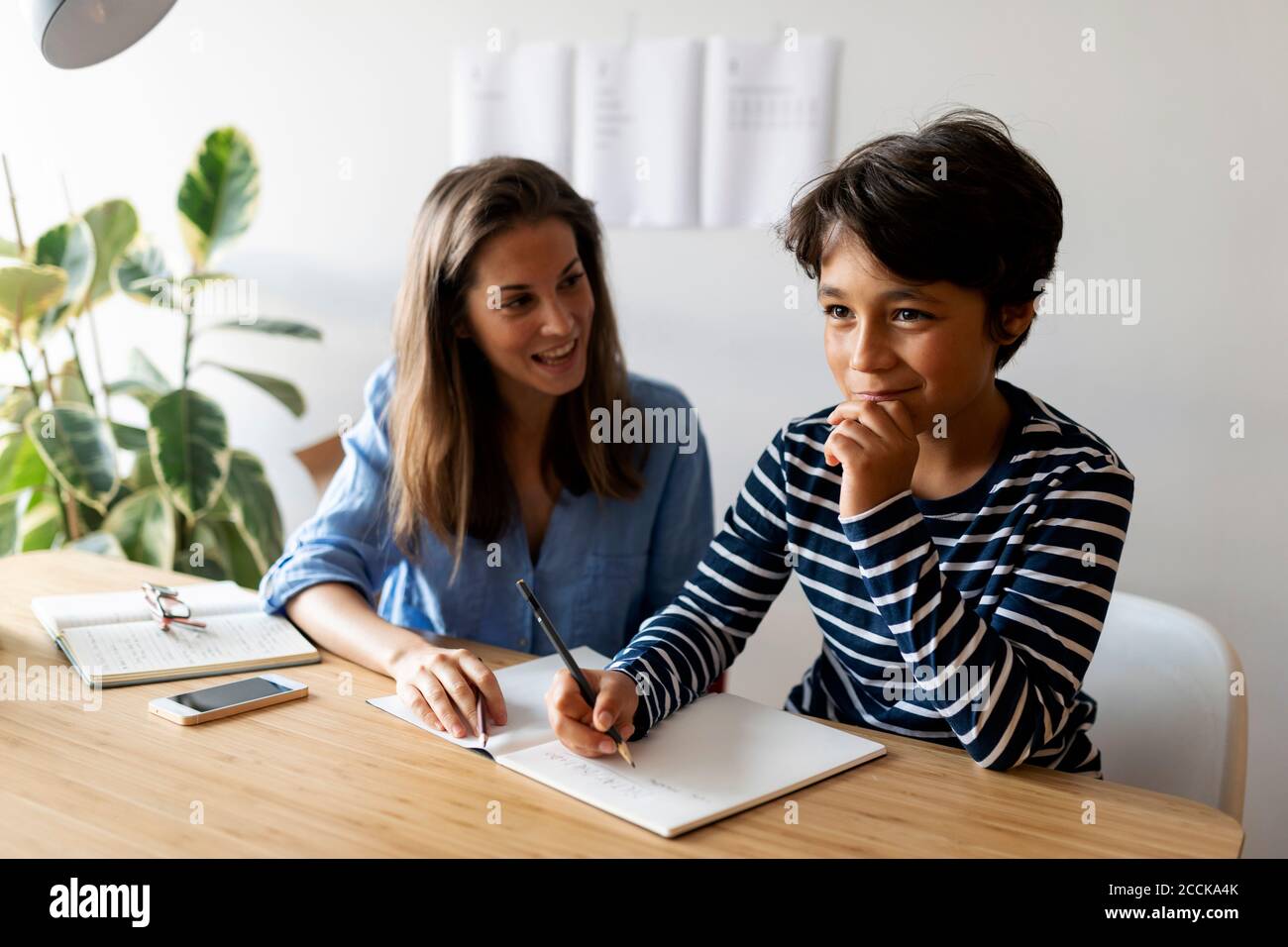 Female tutor hi-res stock photography and images - Alamy