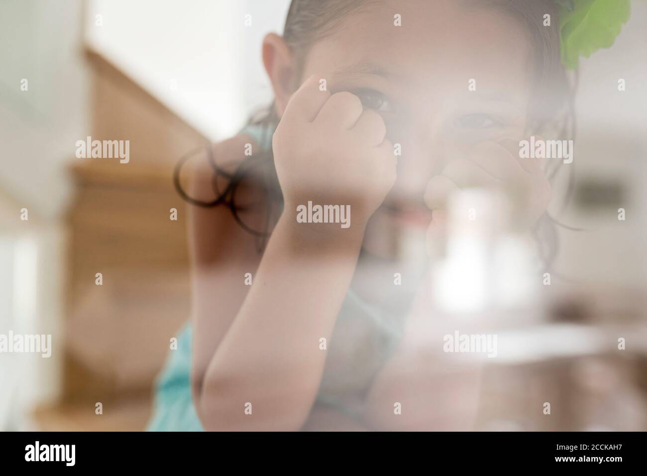 Obscured glass hi-res stock photography and images - Alamy