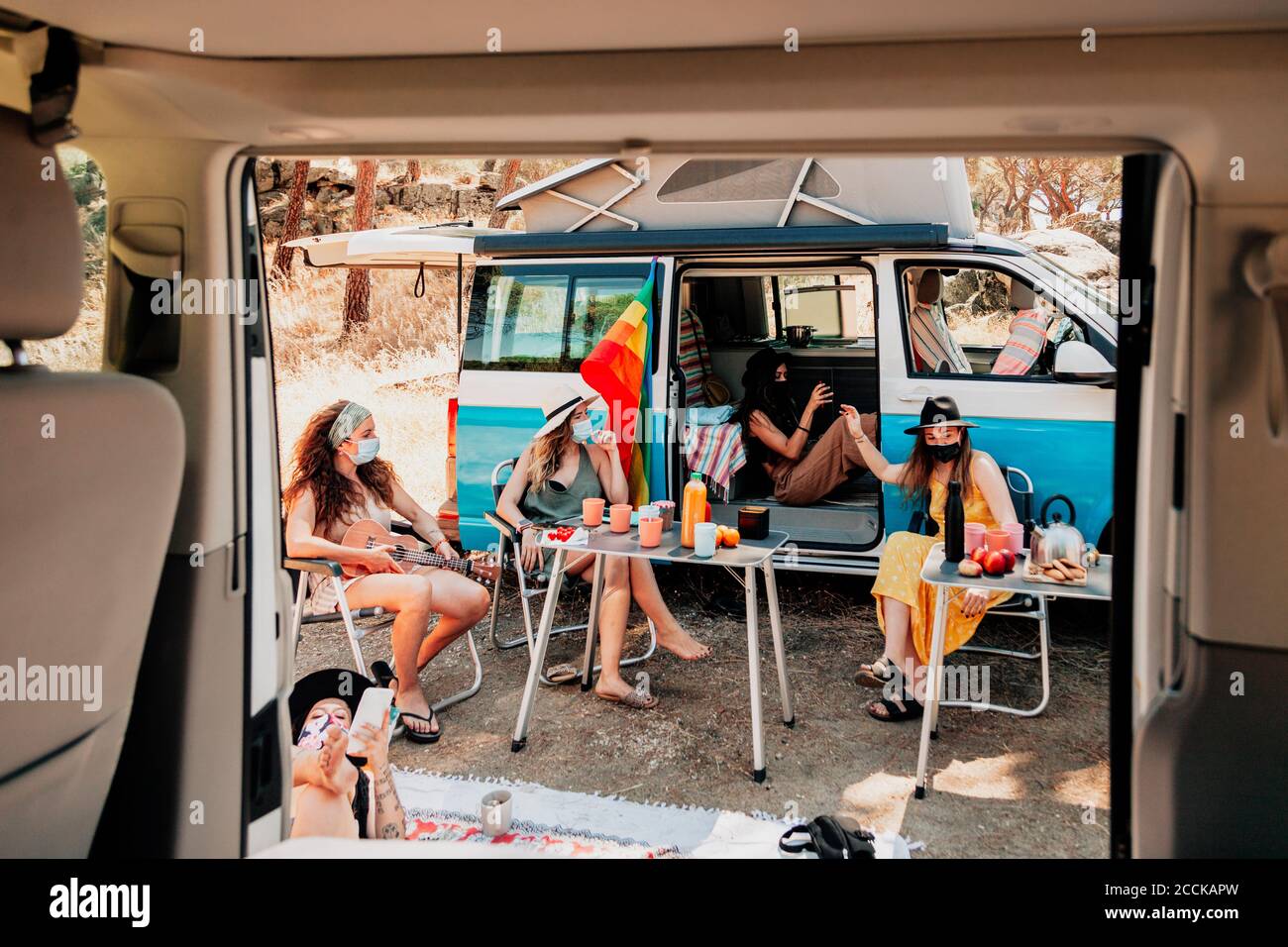 Protective masks hi-res stock photography and images - Alamy