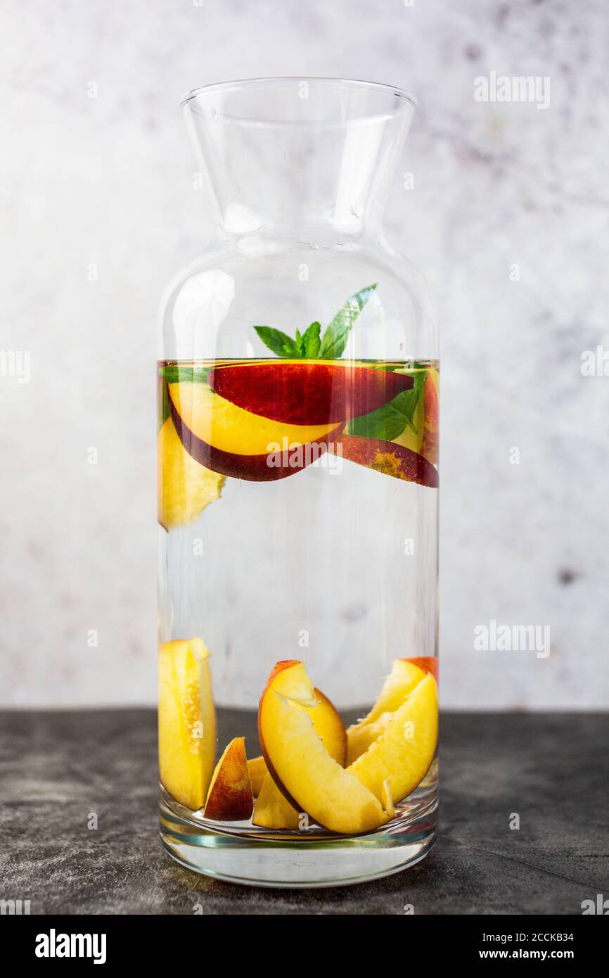 Water peaches hi-res stock photography and images - Alamy