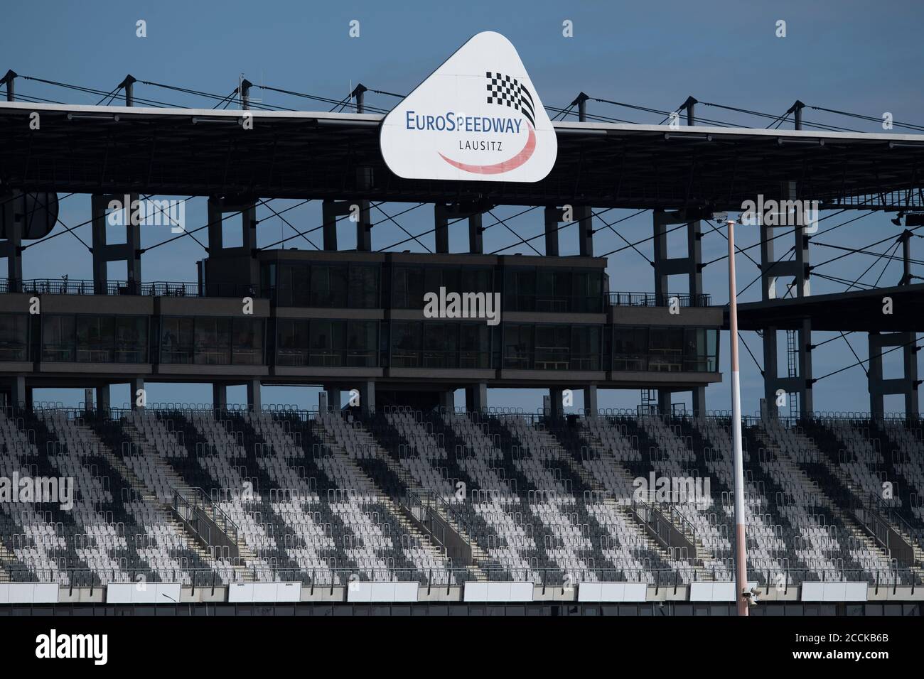 Grandstand race track hi-res stock photography and images - Alamy
