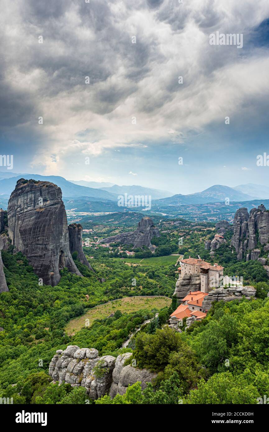 Greece, Thessaly, Scenic view of Roussanou Monastery Stock Photo - Alamy