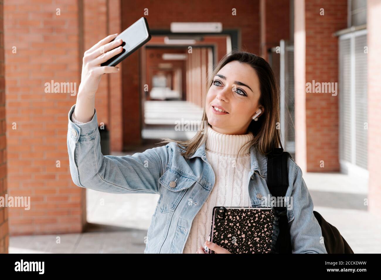 University student headshot smiling hi-res stock photography and images ...