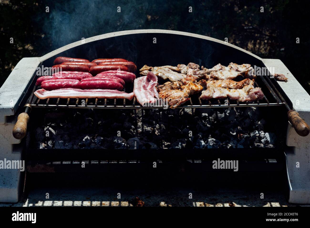 Meat grilled on grill close hi-res stock photography and images - Alamy