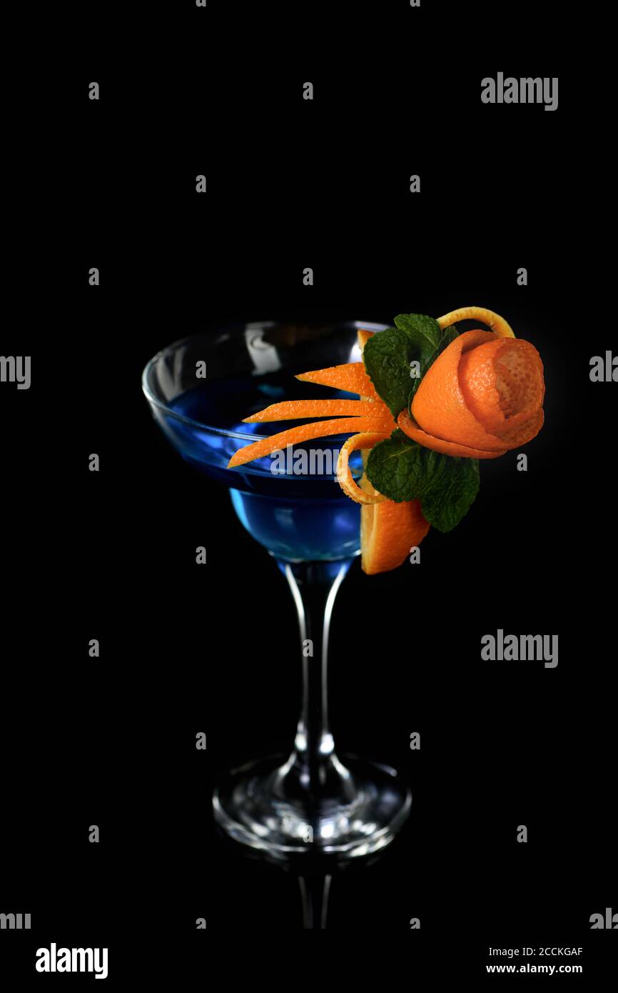 Orange fruit carving hi-res stock photography and images - Alamy