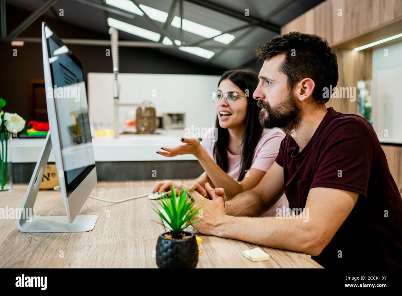 Modern office desktop creative hi-res stock photography and images - Alamy