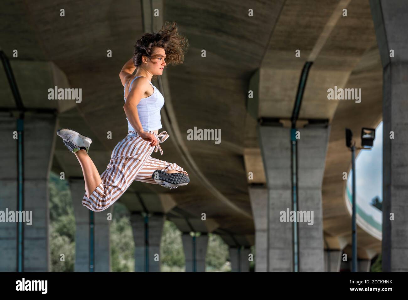 Acrobatics jumping hi-res stock photography and images - Alamy