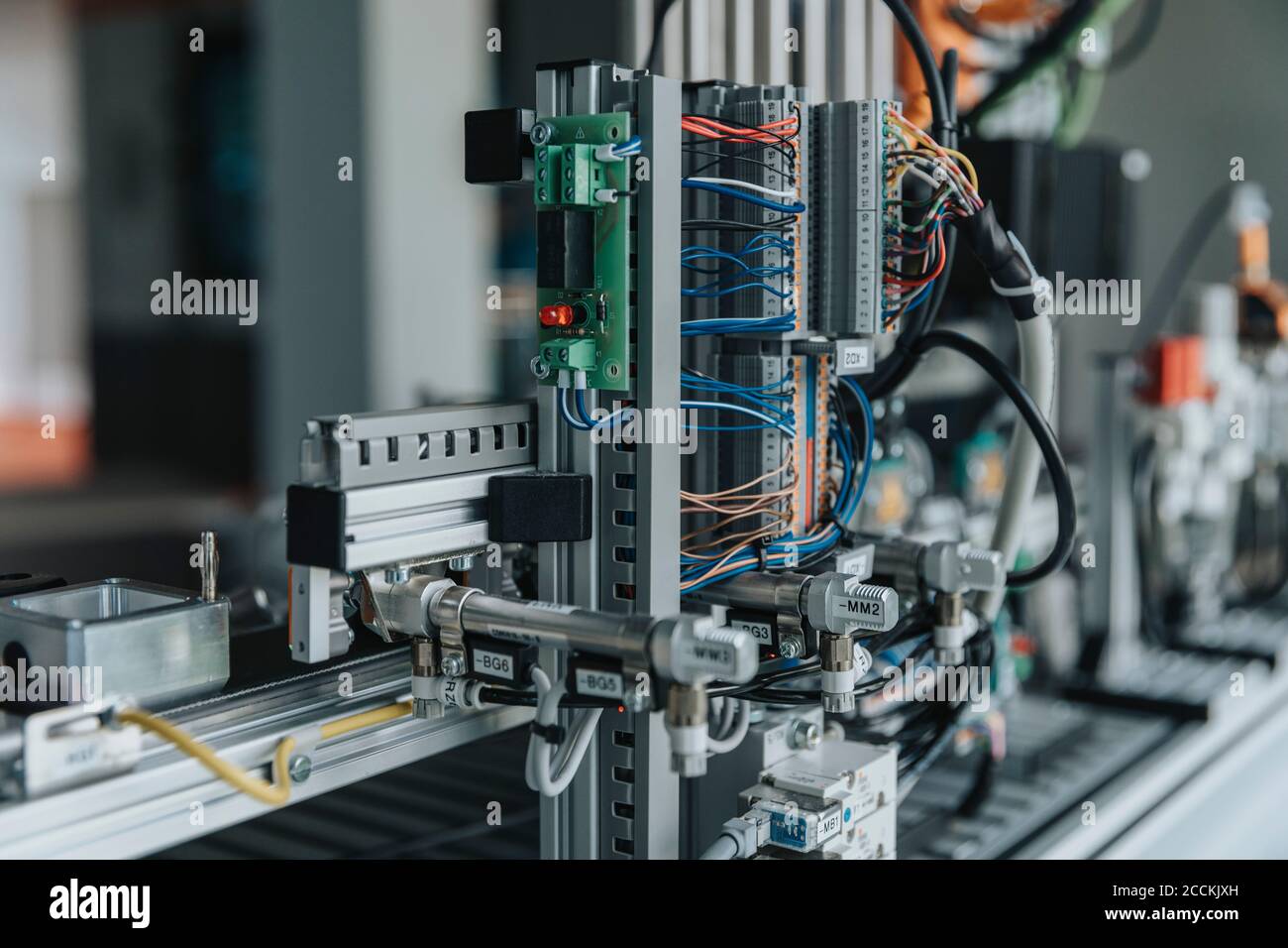 Factory and research laboratory hi-res stock photography and images - Alamy