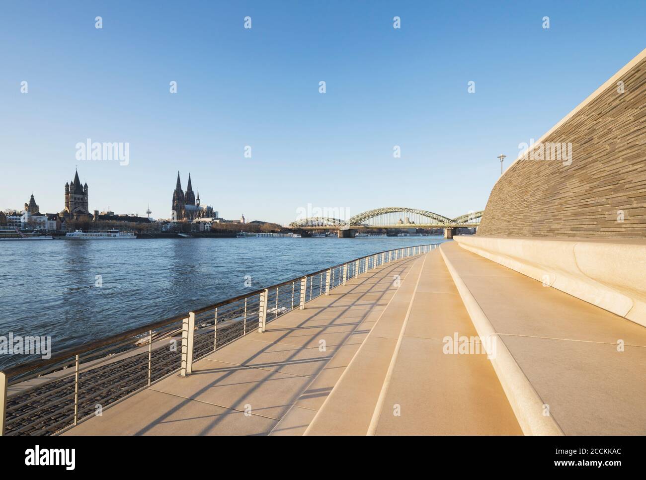 Cologne cathedral in background hi-res stock photography and images - Alamy