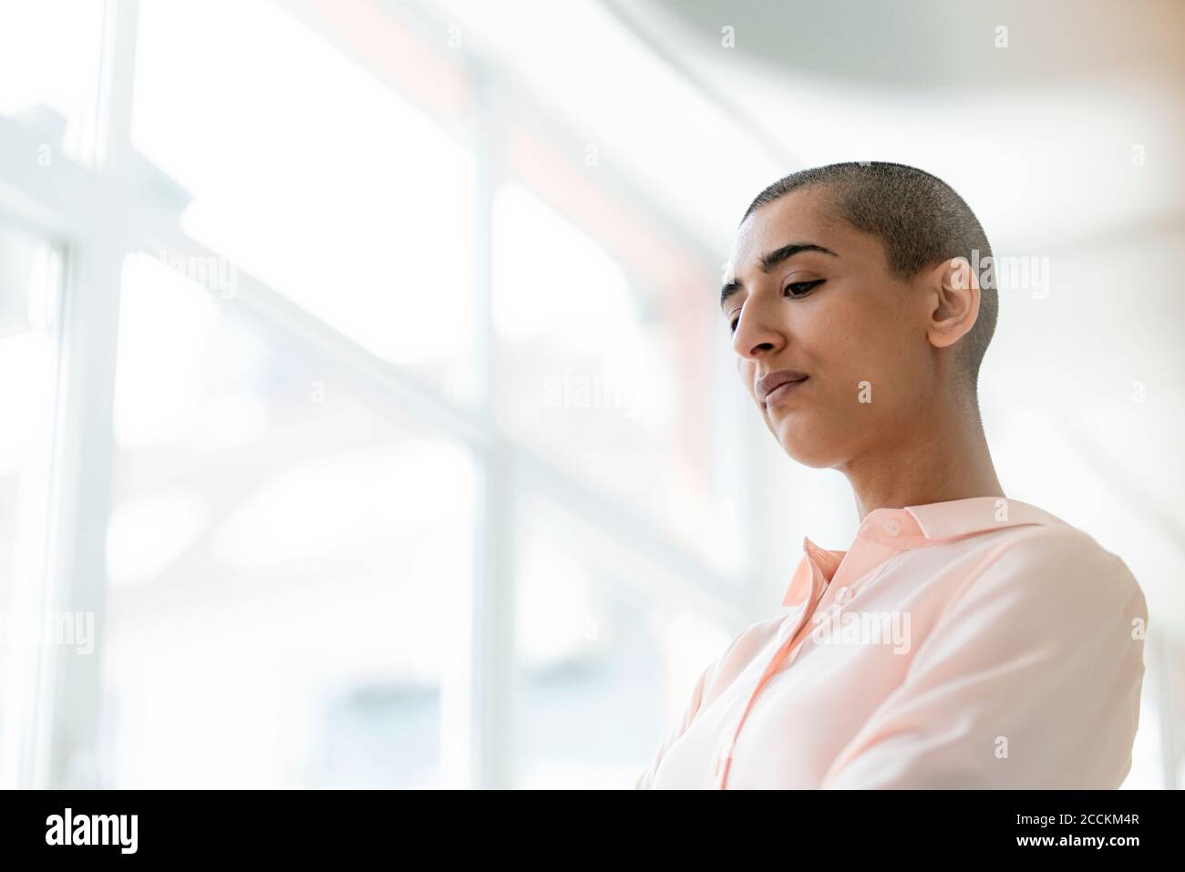 Serious portrait profile hi-res stock photography and images - Alamy