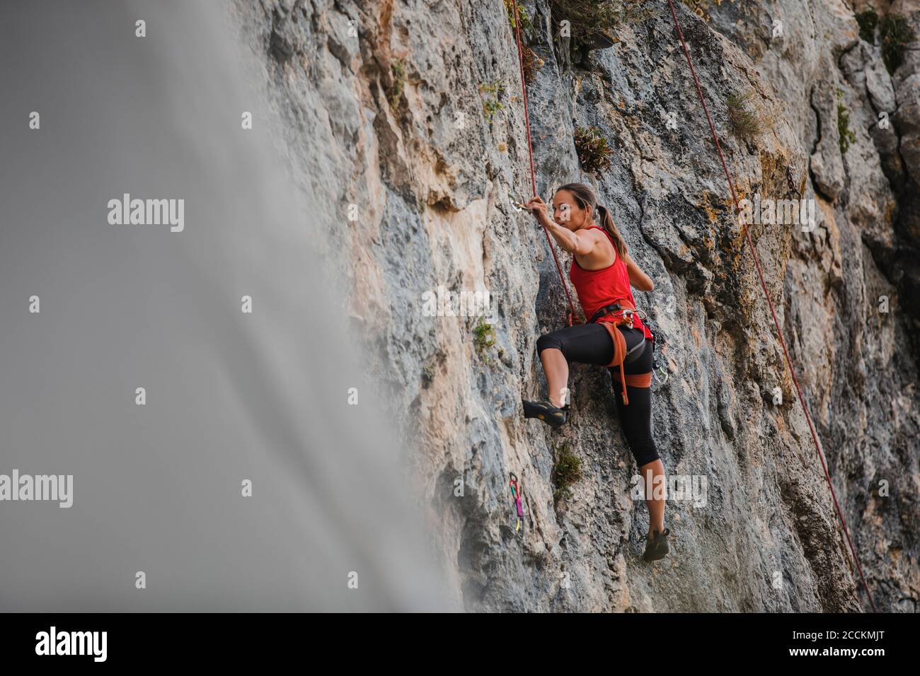 Female climbing mountain hi-res stock photography and images - Alamy
