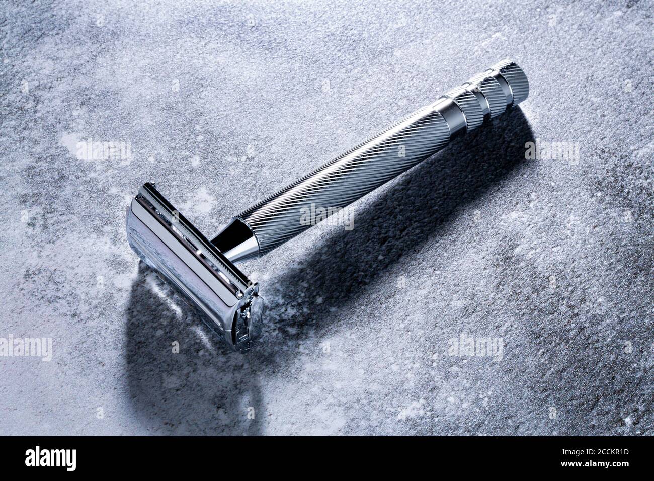 Safety razor hi-res stock photography and images - Alamy