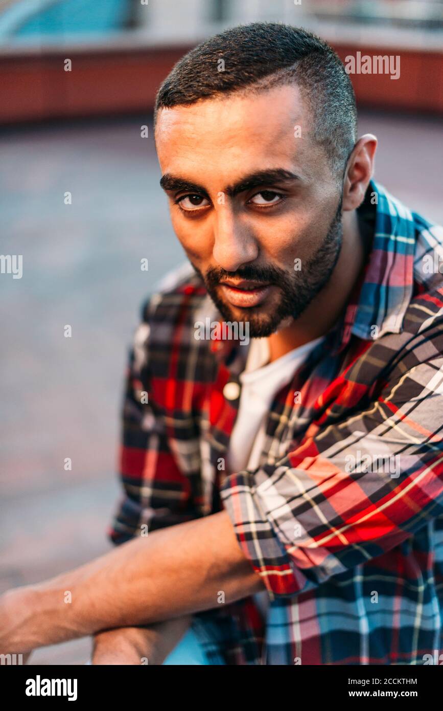 Man beard wearing plaid shirt hi-res stock photography and images - Alamy