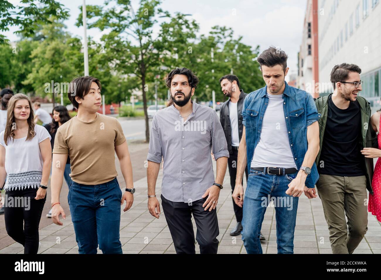 African american men hanging out hi-res stock photography and images ...