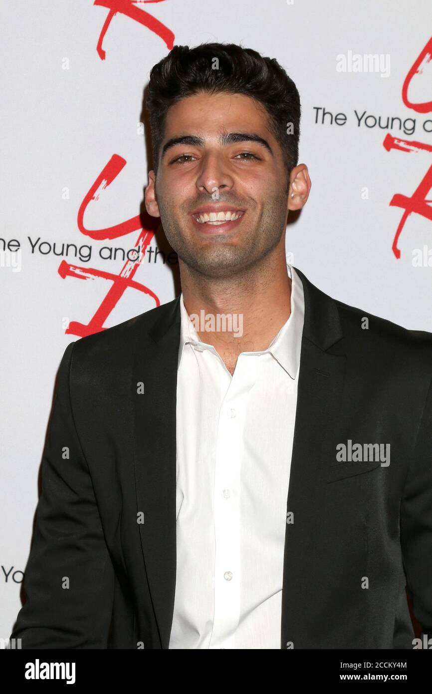 LOS ANGELES - MAR 26: Jason Canela at the The Young and The Restless ...