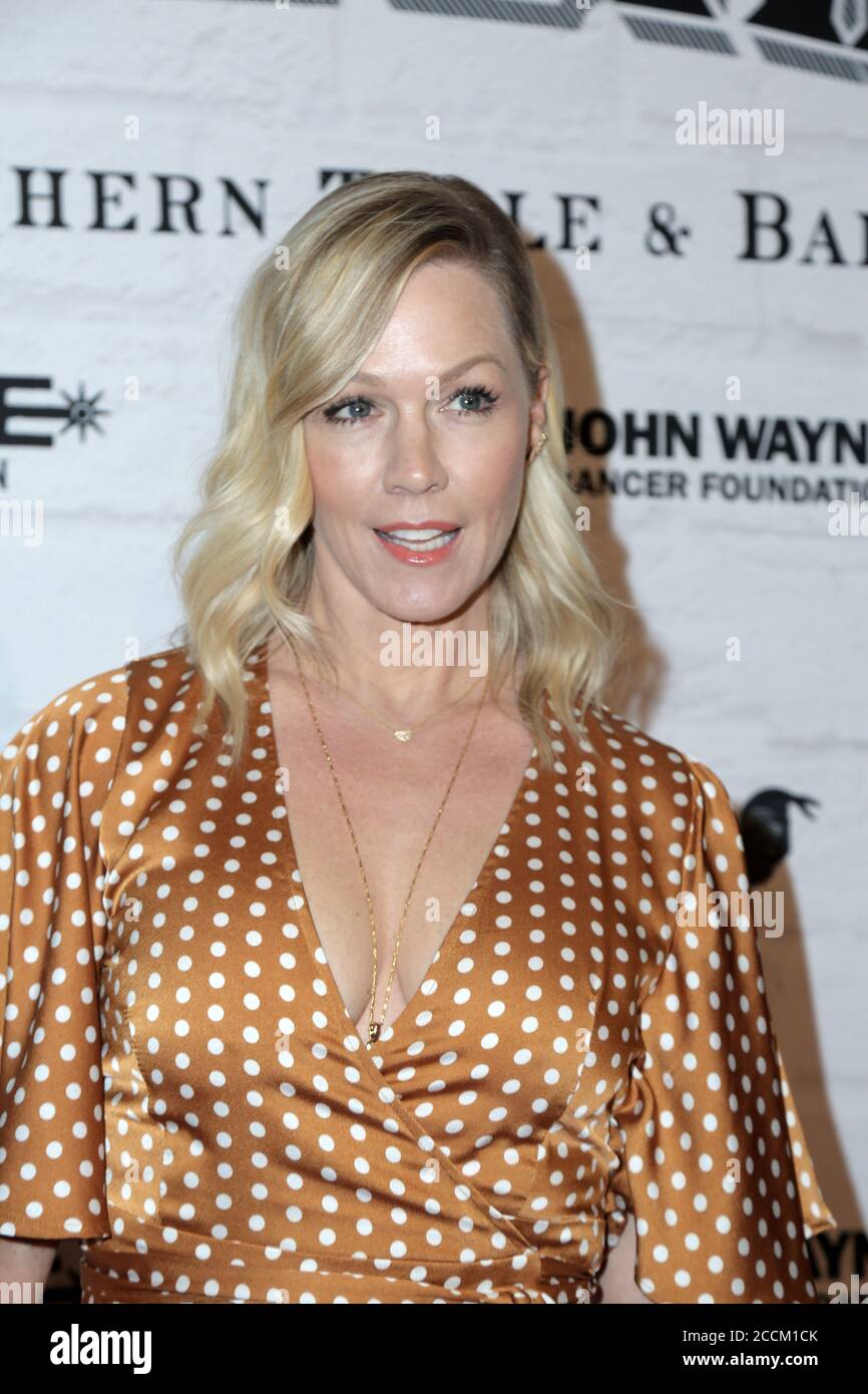 LOS ANGELES - APR 5: Jennie Gar at the Yardbird Southern Table & Bar ...