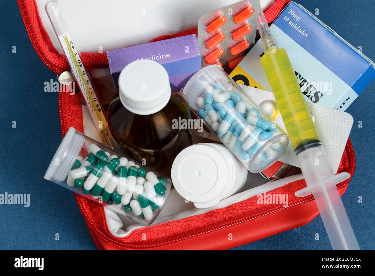 Daily kit hi-res stock photography and images - Alamy