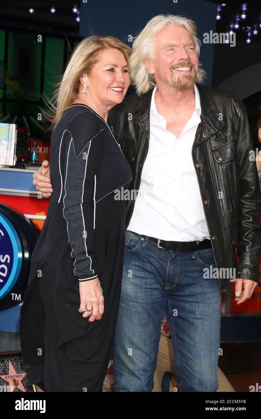 LOS ANGELES - OCT 16: Joan Templeman Branson, Sir Richard Branson at ...