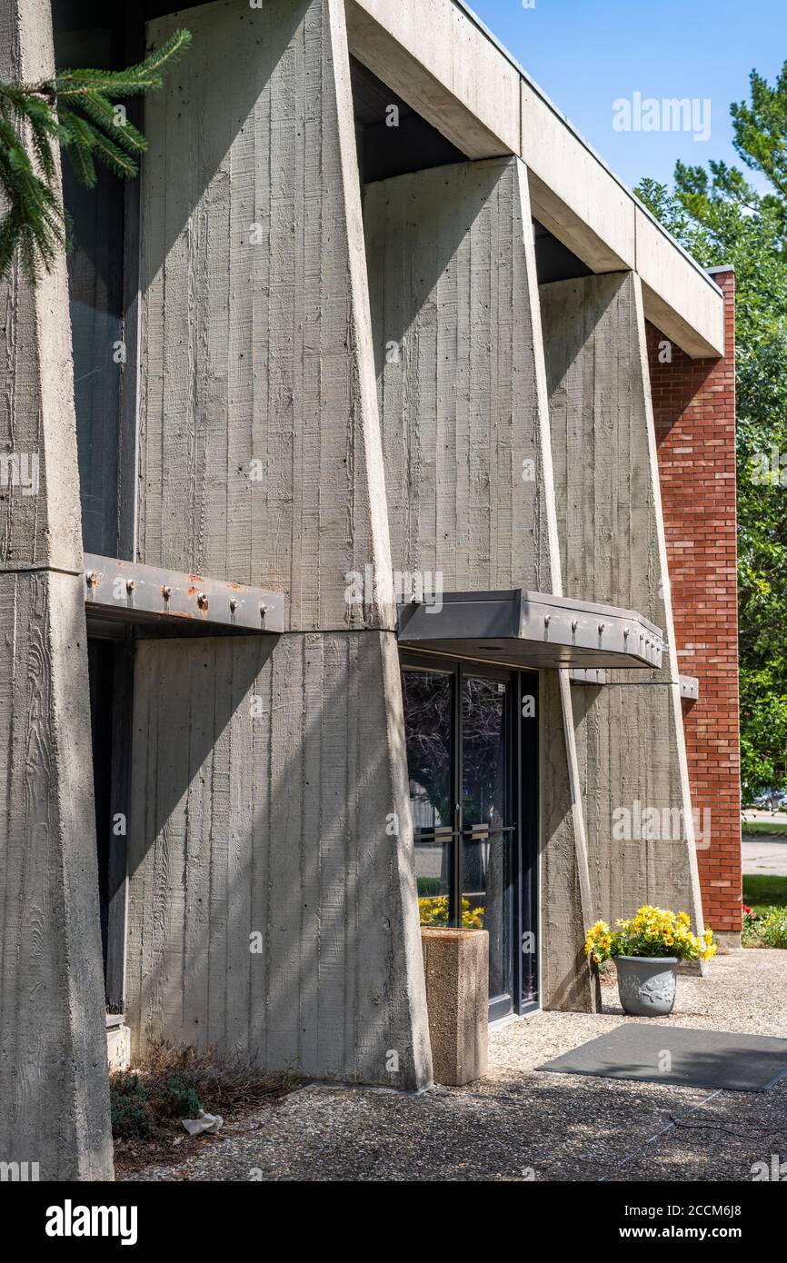 Marshalltown Community Theater designed by Crites & McConnell Stock ...