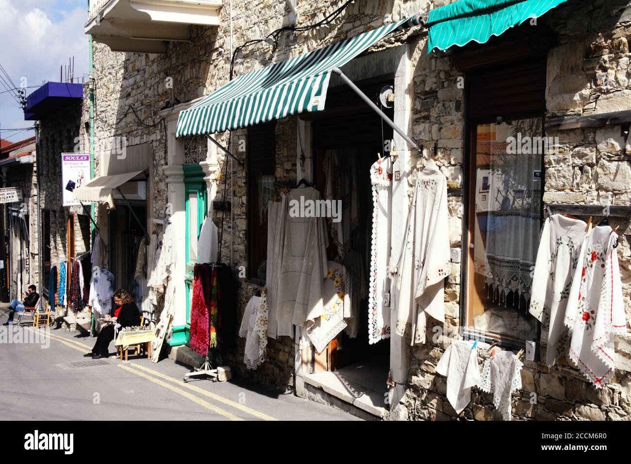 Lace makers hi-res stock photography and images - Alamy