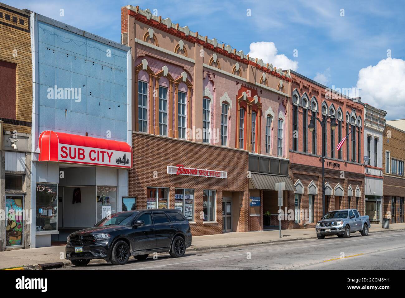 Business tornado damage town hi-res stock photography and images - Alamy