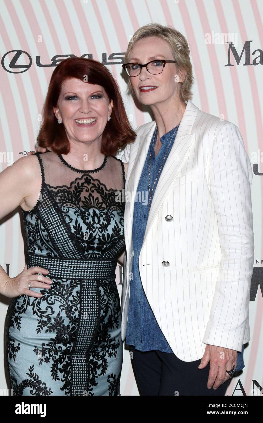 Kate Lynch Lie With Me