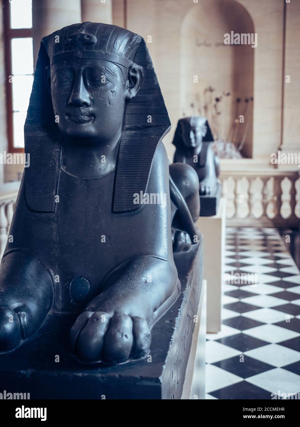 Black sphinx hi-res stock photography and images - Alamy