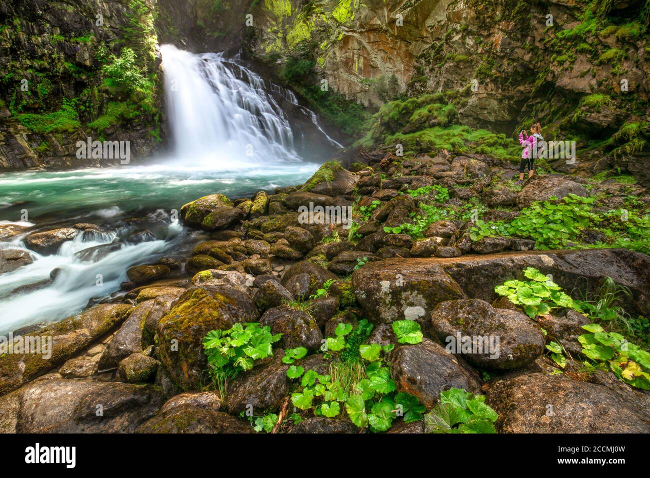 Low view waterfall and rock hi-res stock photography and images - Alamy