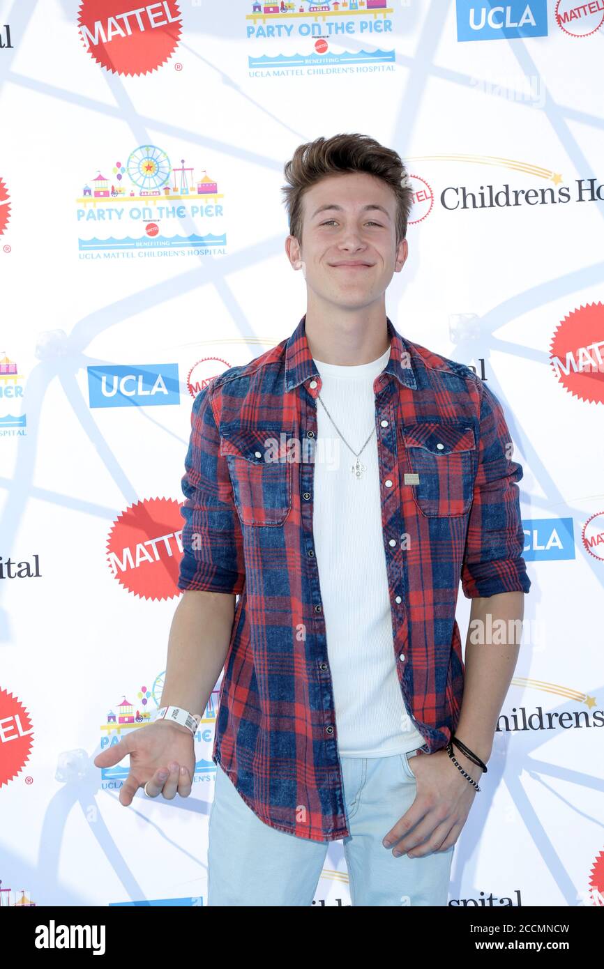 LOS ANGELES - NOV 18: Luke Mullen at the UCLA Childrens Hospital Party ...
