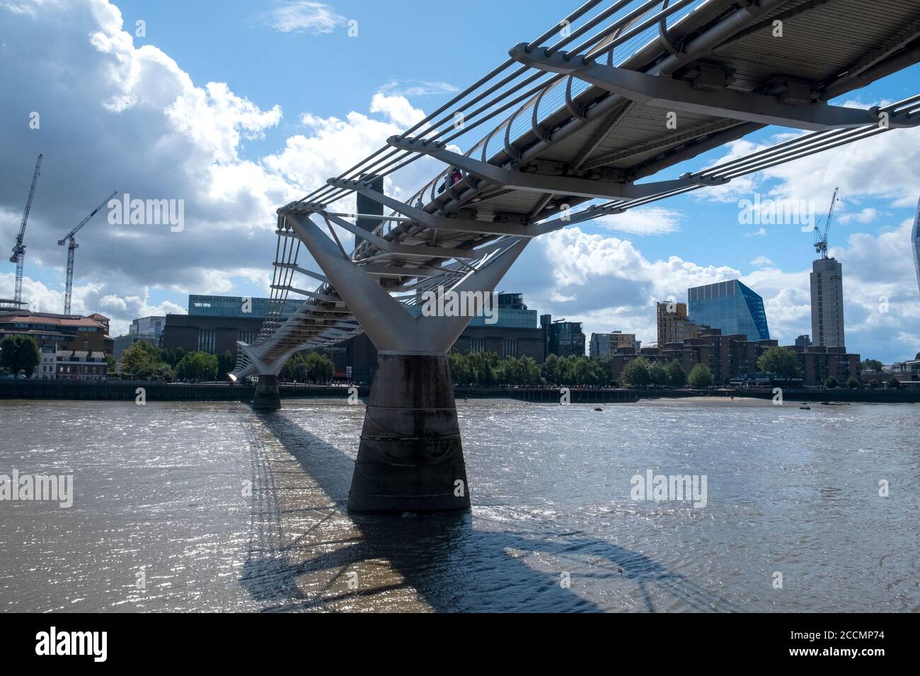 The Millennium Bridge, the famous wobbly footbridge crossing the Thames ...