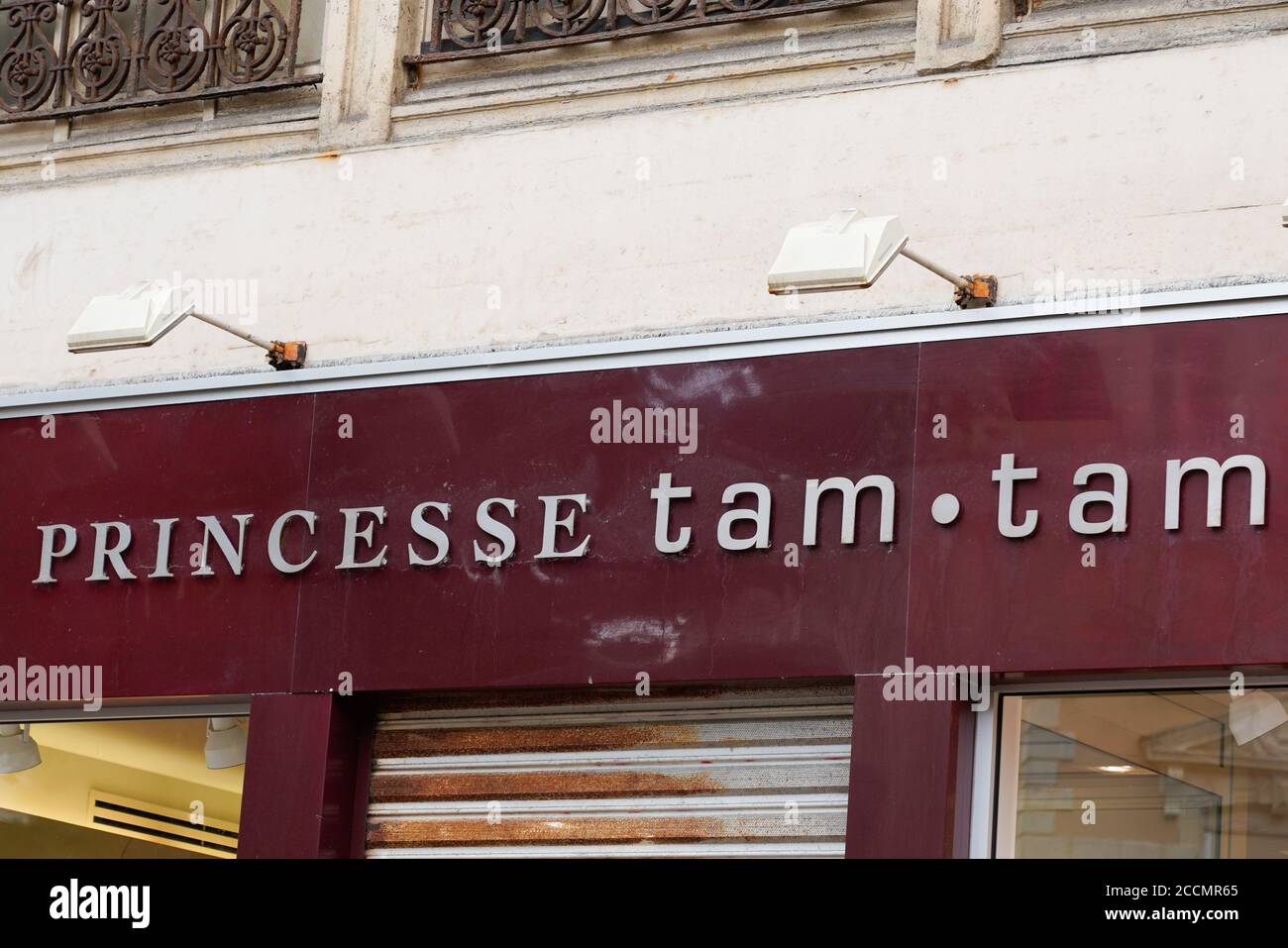 Bordeaux , Aquitaine / France - 08 16 2020 : princesse tam tam shop ...