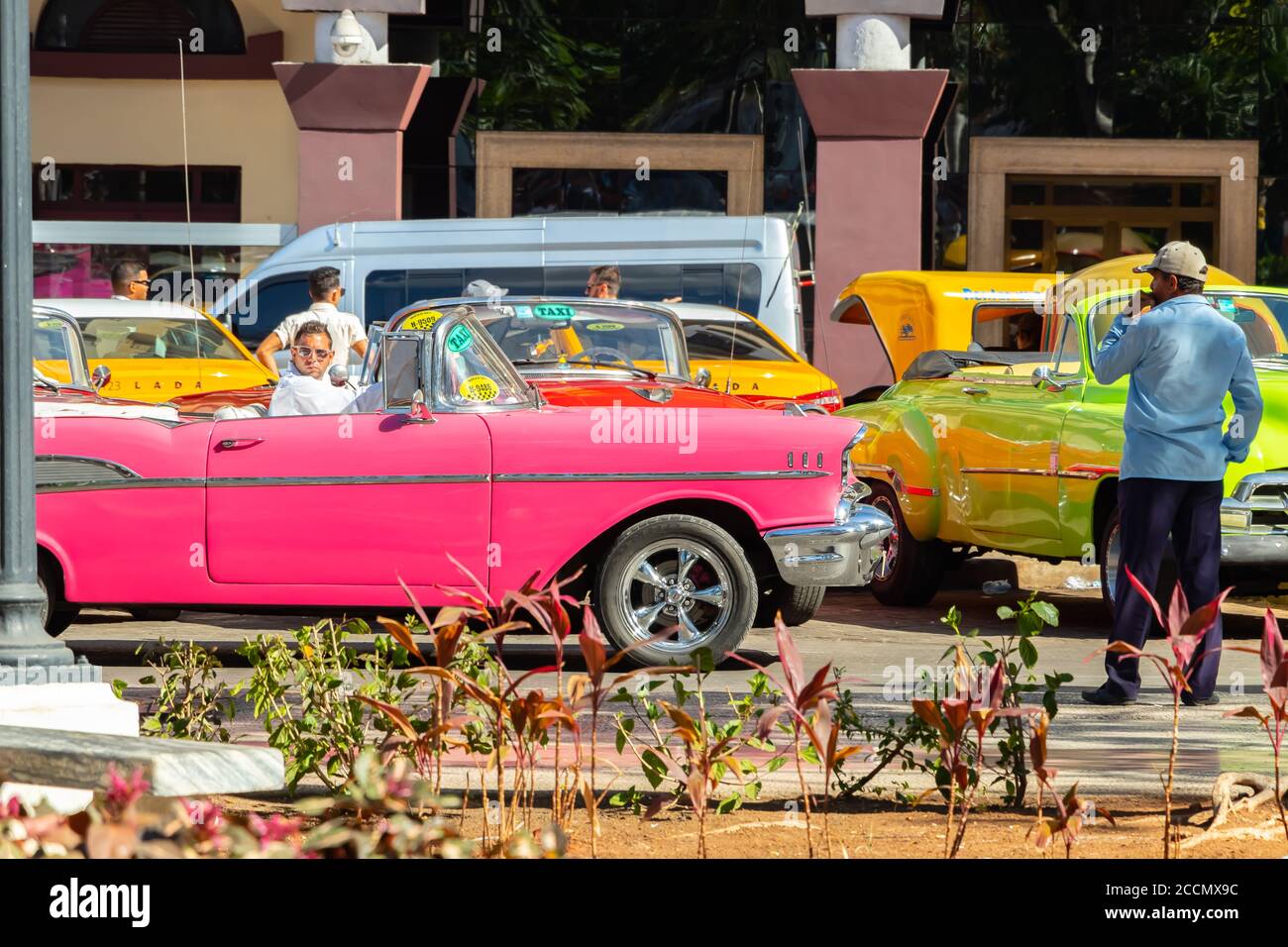 American cars used as taxis in cuba hi-res stock photography and images ...